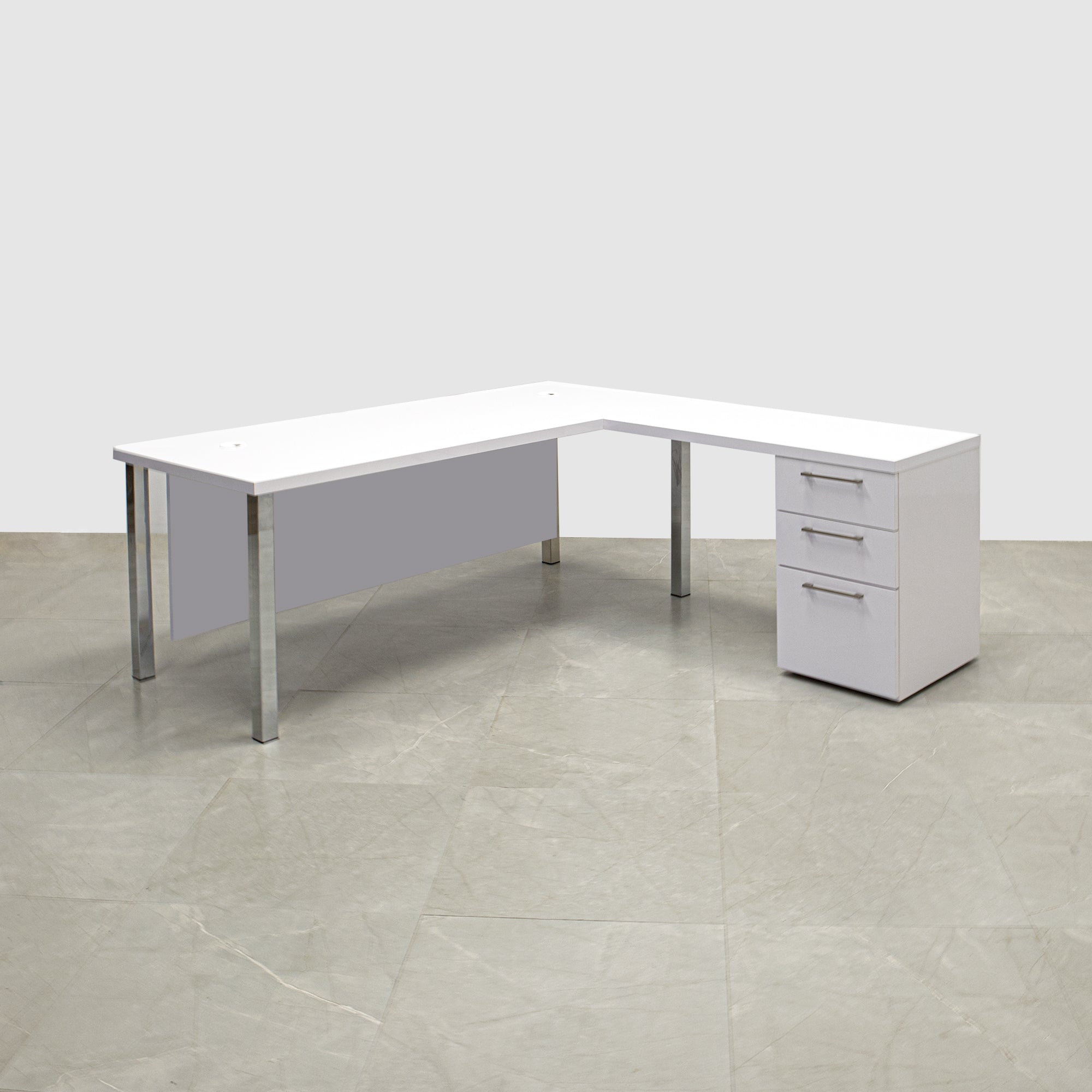 Highly modernized custom office desks – aXis